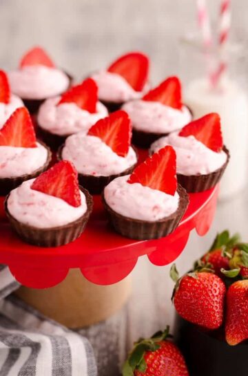 15 Mini Desserts In A Cup